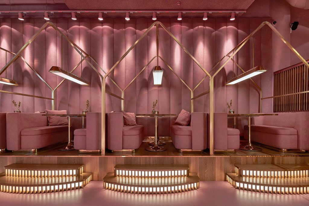 Does MaMa Kelly restaurant in Amsterdam take millennial pink a step too ...