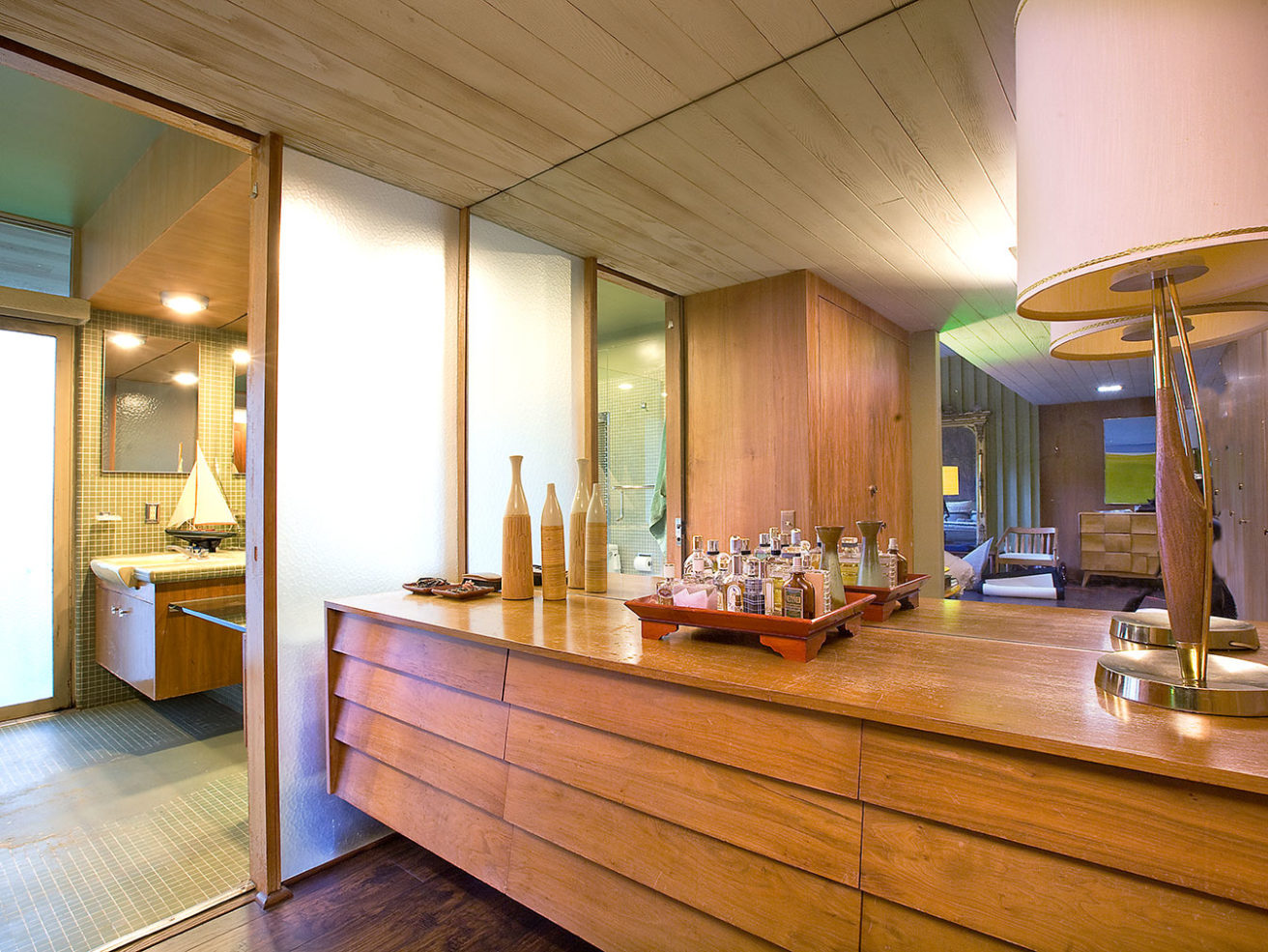 Palm Springs modernist icon by E Stewart Williams lists for $3.35m