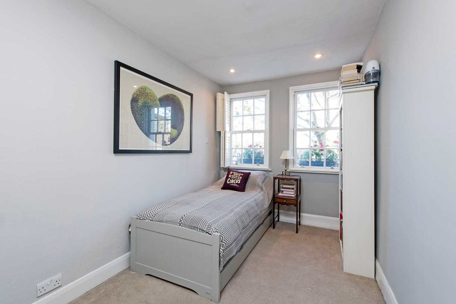 Slim House goes on sale in London for £1m