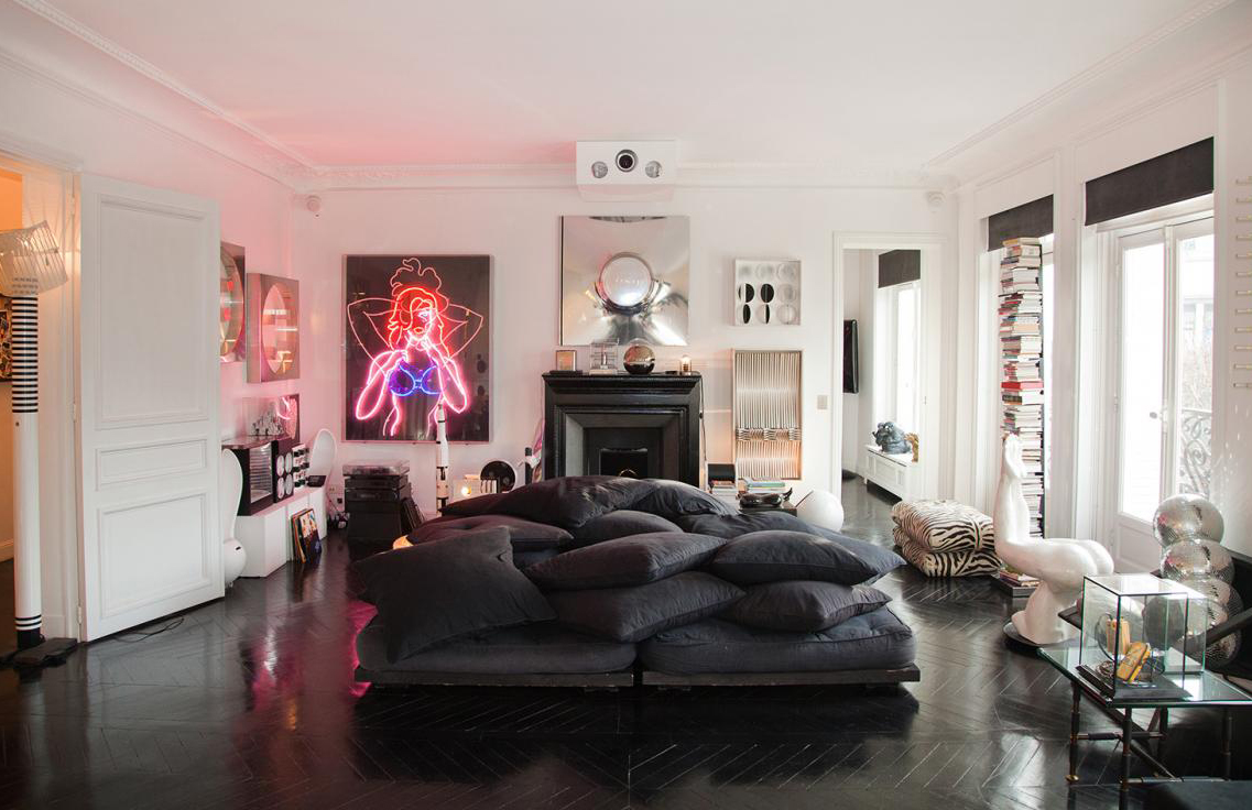 Set designer Alexandre de Betak is auctioning off his art and design ...