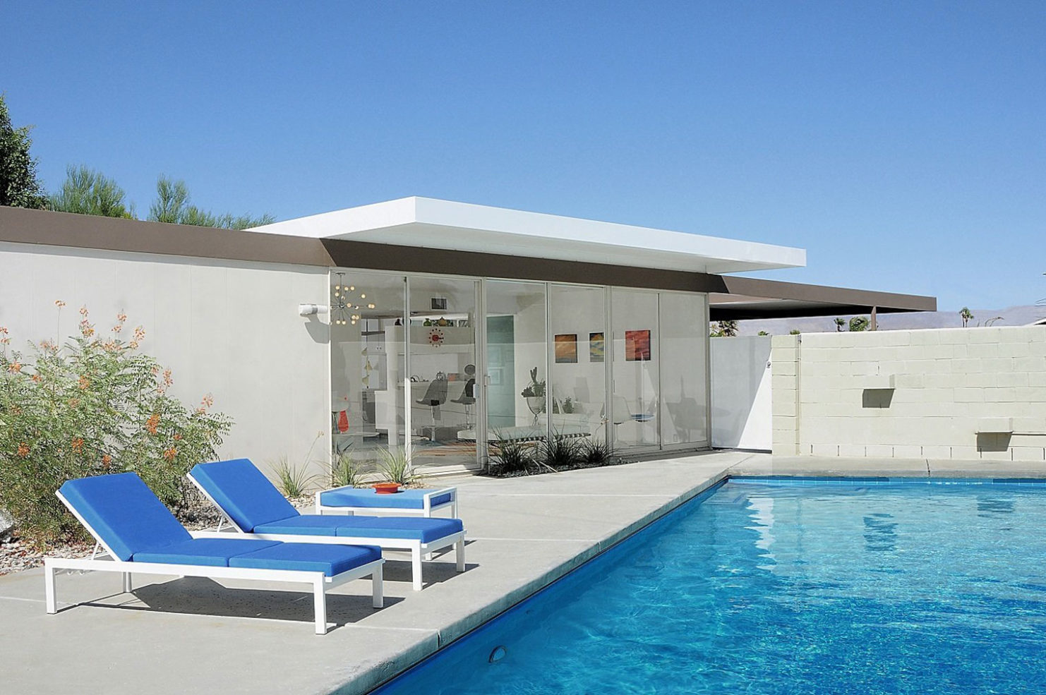 Radical 1960s prefab home lists for $839,000 in Palm Springs