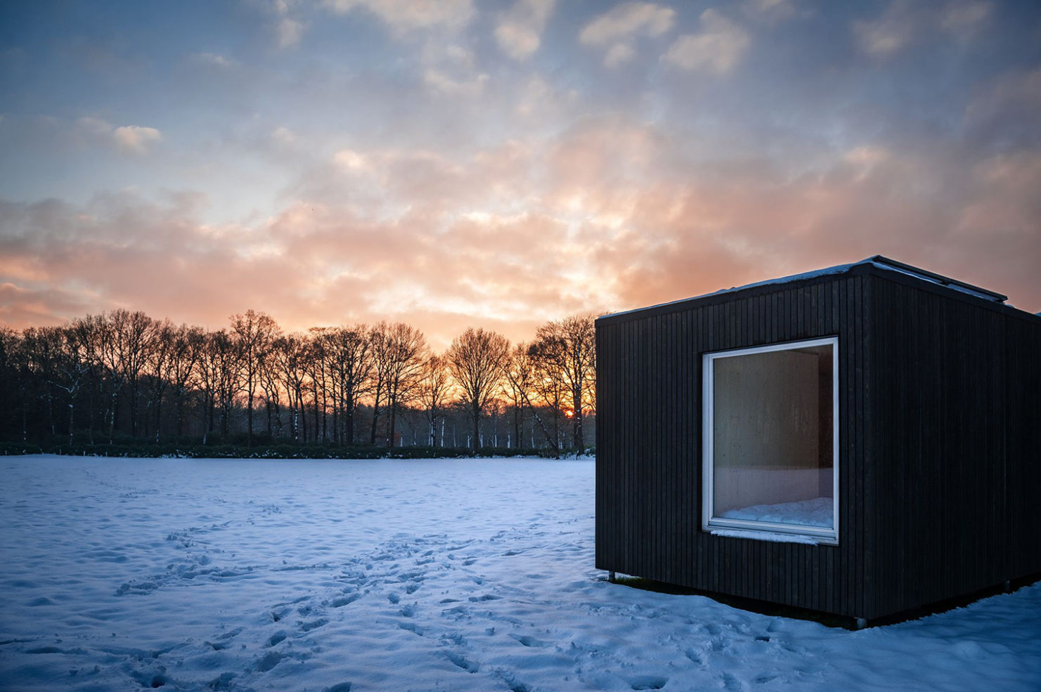 Secret cabins pop up across Belgium