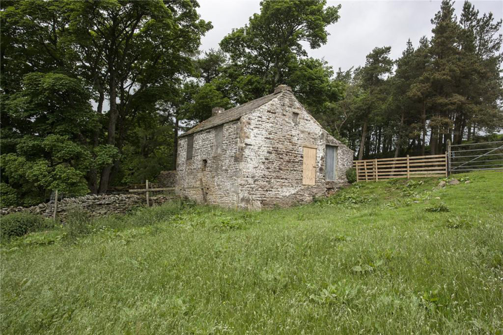 Rural idylls: 5 spectacular barns for sale in the UK countryside