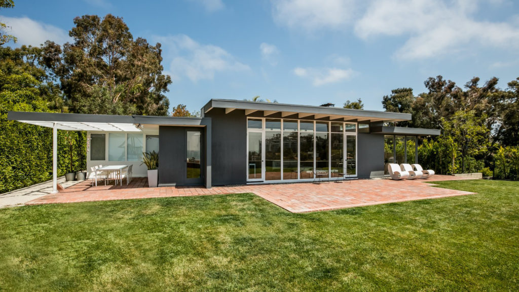 Experimental Case Study house in LA lists for $10m