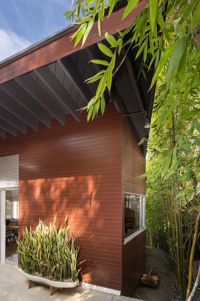 Richard Neutra’s hillside Bonnet House in LA lists for $1.7m