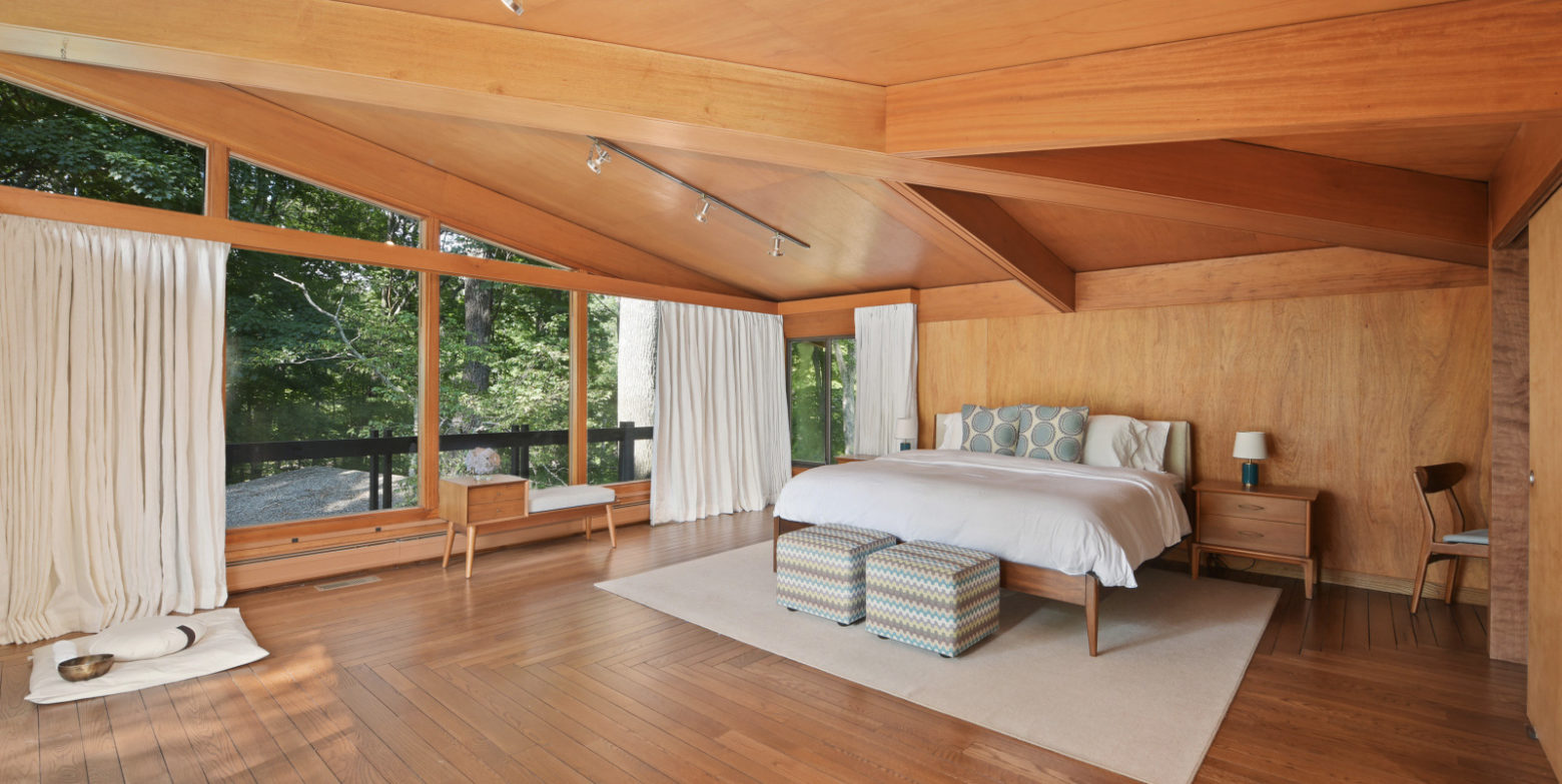 Moby is selling his midcentury New York State home for $1.3m