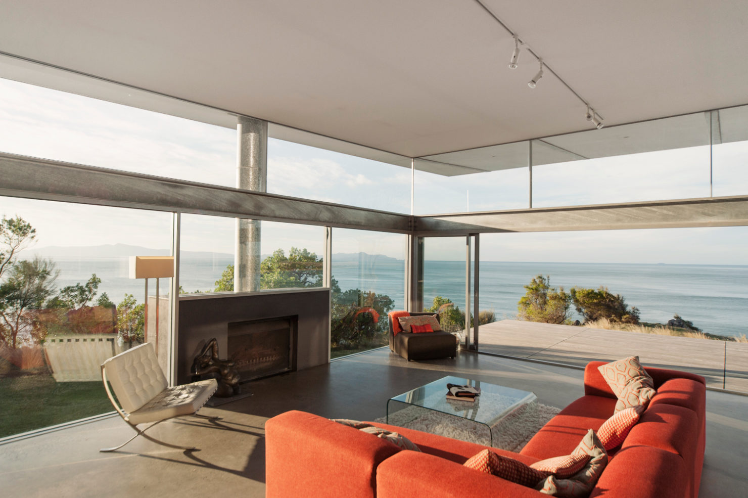 Holiday home of the week: a glass house that beds into the Tasmanian ...