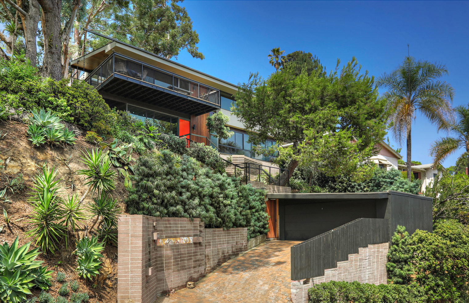 Restored modernist bolthole by Albert Martin lists for $5.1m in LA ...