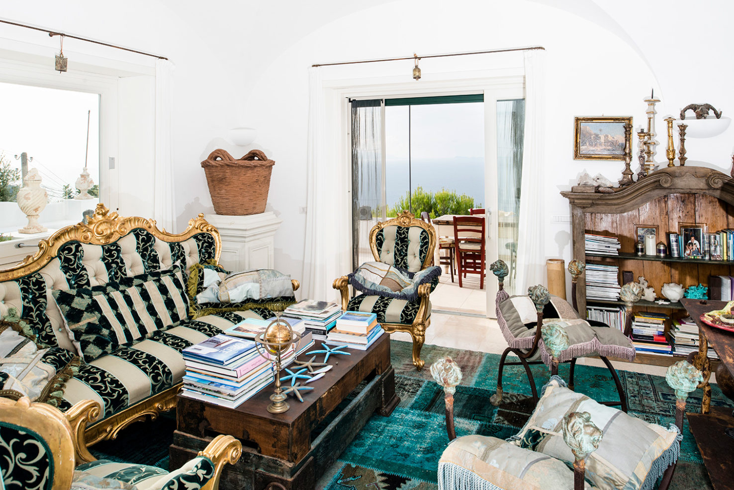 A clifftop villa with sea views hits the market on the island of Capri ...