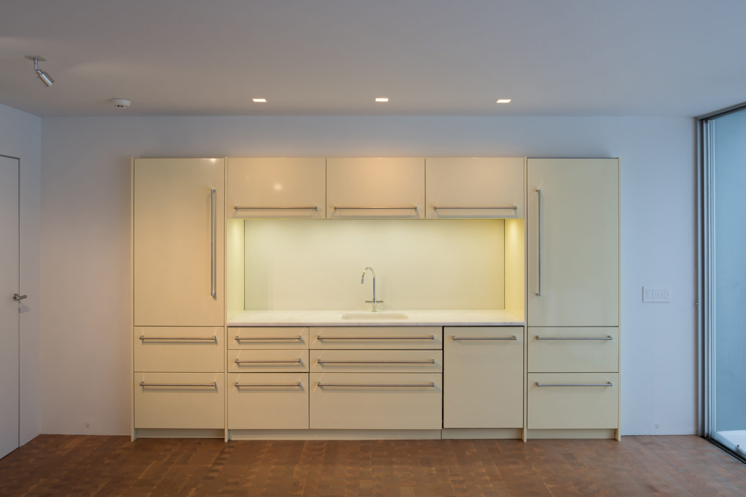 Tour Philip Johnson’s modernist masterpiece The Wiley House - The Spaces