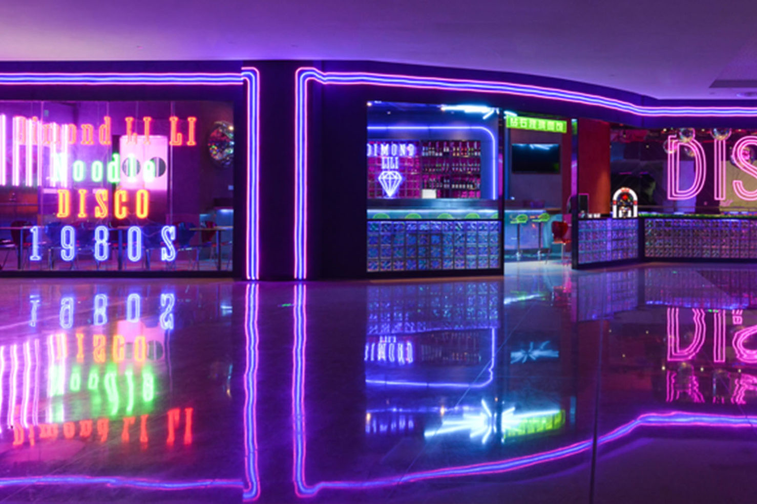 Inside China's glowing neon restaurants - The Spaces