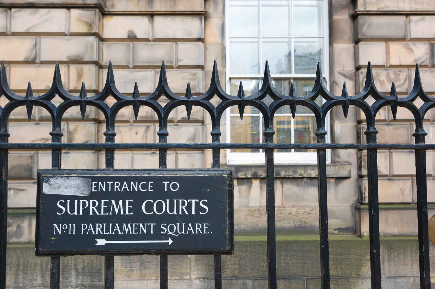A defunct Edinburgh courthouse has been reborn as a hostel - The Spaces