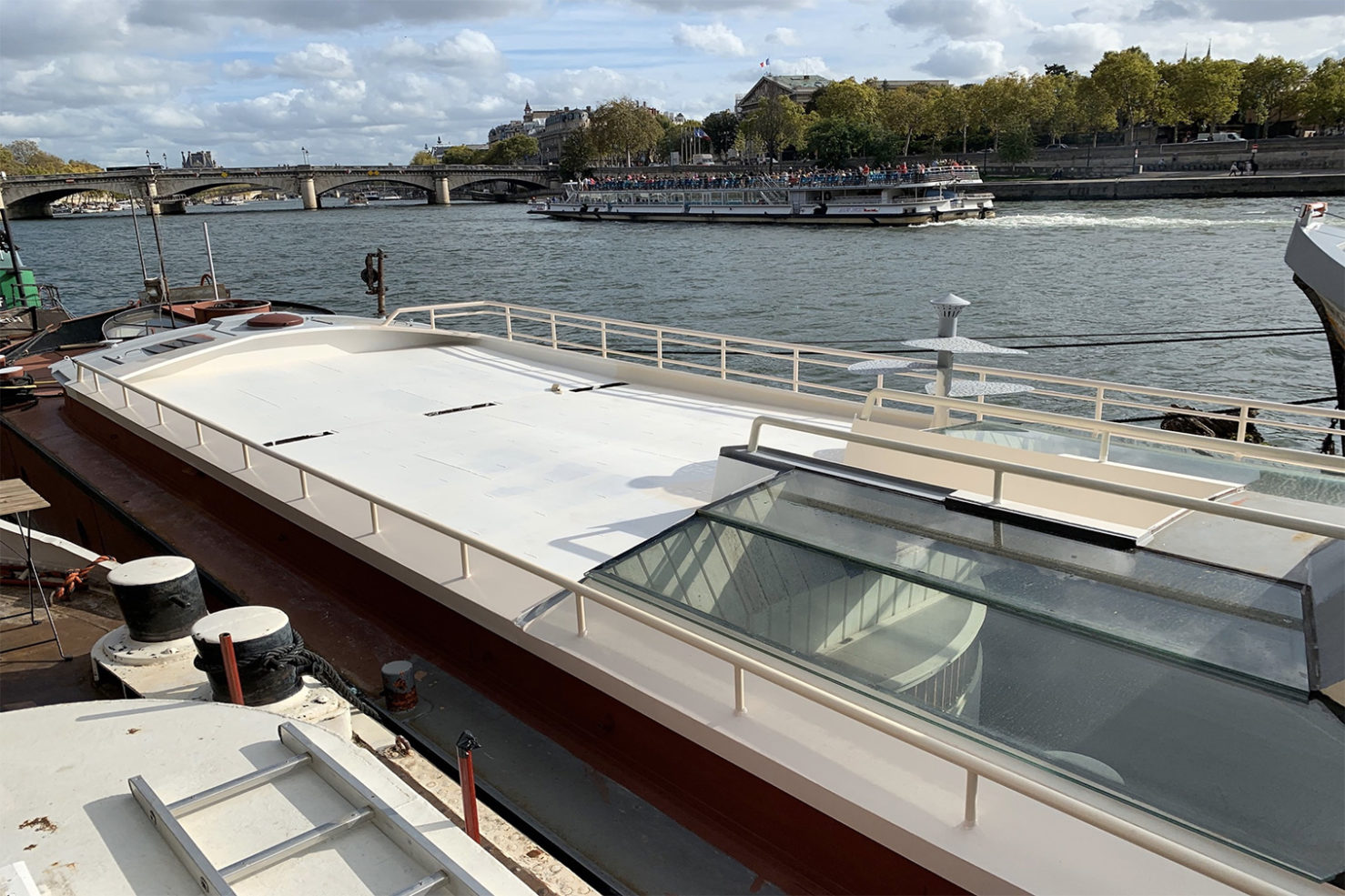 Airy 1930s Parisian barge seeks €980k - The Spaces