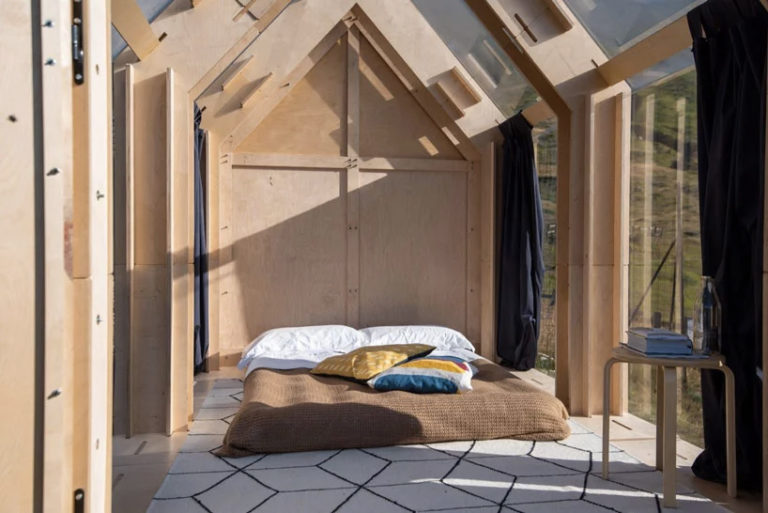 This transparent alpine shack is designed for stargazing - The Spaces