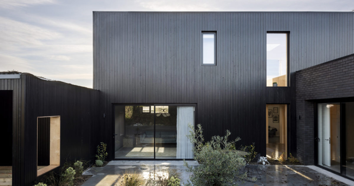 Coastal Kent retreat Flint House has black patterned brickwork - The Spaces