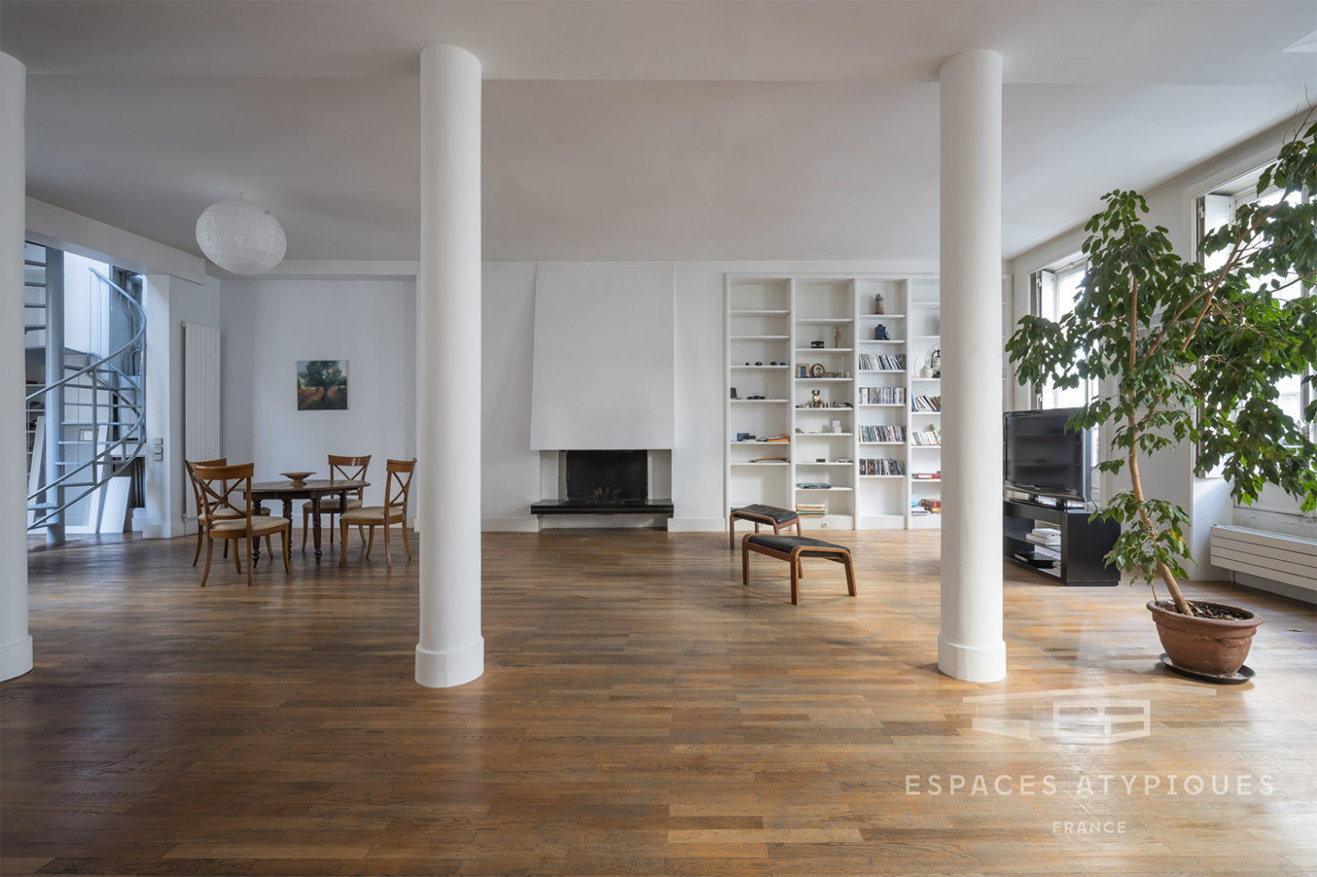 This €2.39m Paris duplex is an instant win for book-lovers - The Spaces