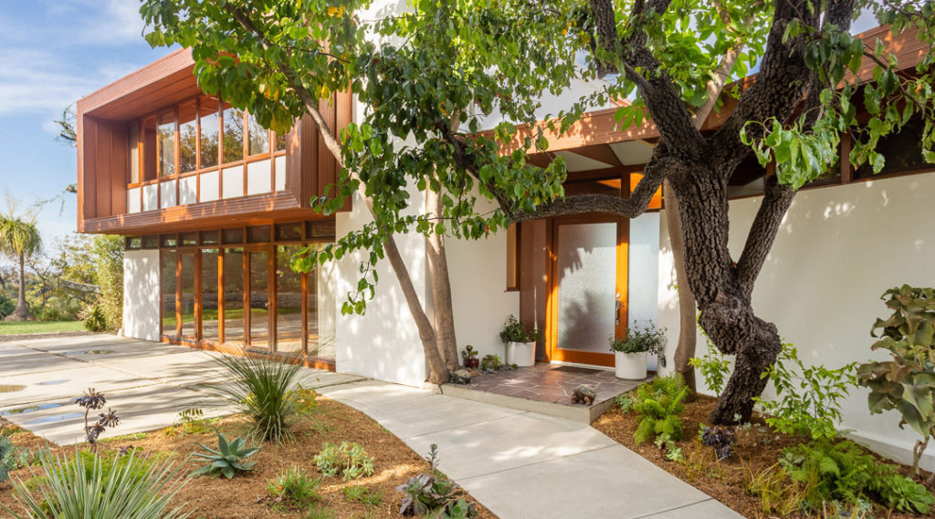 Rodney Walker's Case Study-inspired Asher Residence lists in Los ...
