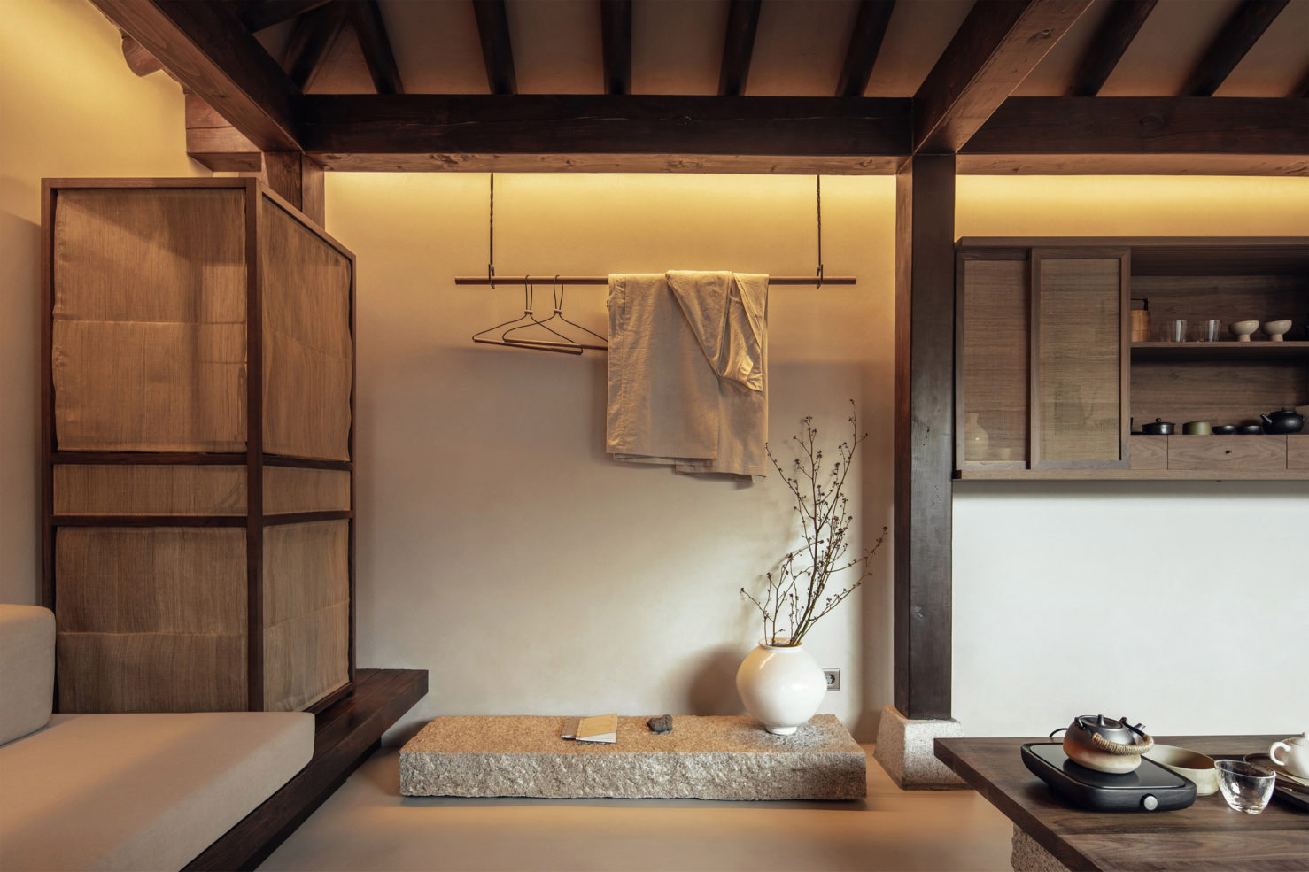 This one-room hotel in Seoul is a tranquil escape from the city streets ...