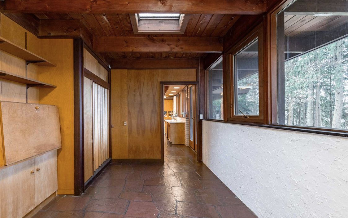 Usonian style home by Aaron Resnick hits the market in New York - The ...