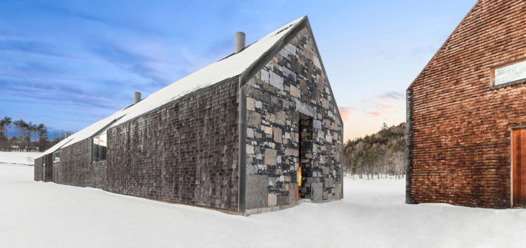 An award-winning gabled farmhouse by Rick Joy lists for $9.75m - The Spaces