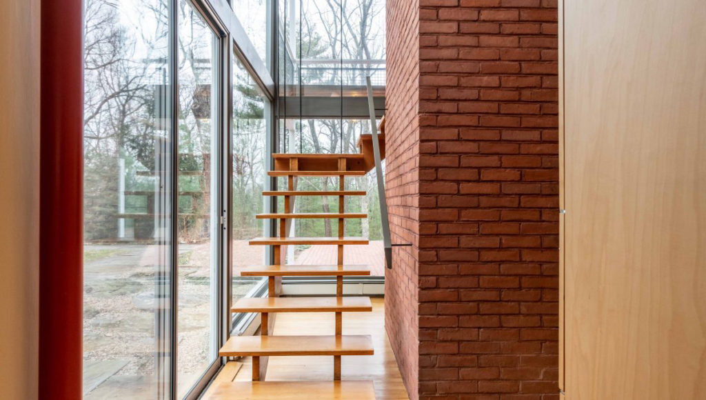 The house from movie ‘Knives Out’ is for sale - The Spaces