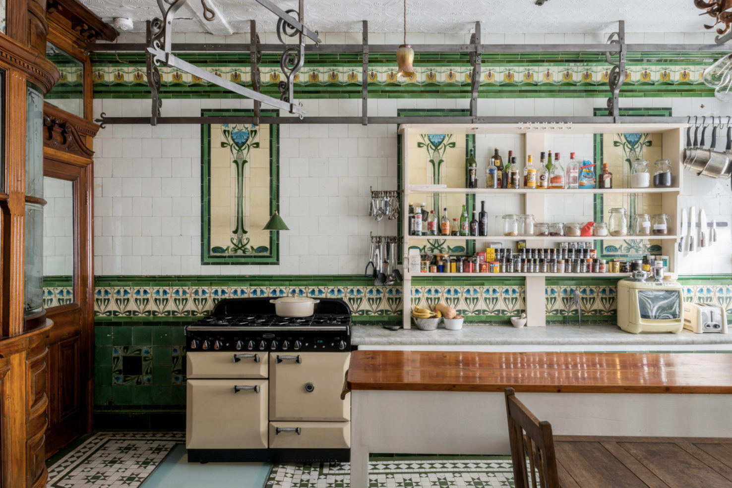 Take a butcher’s at the Victorian interiors of this London home - The ...