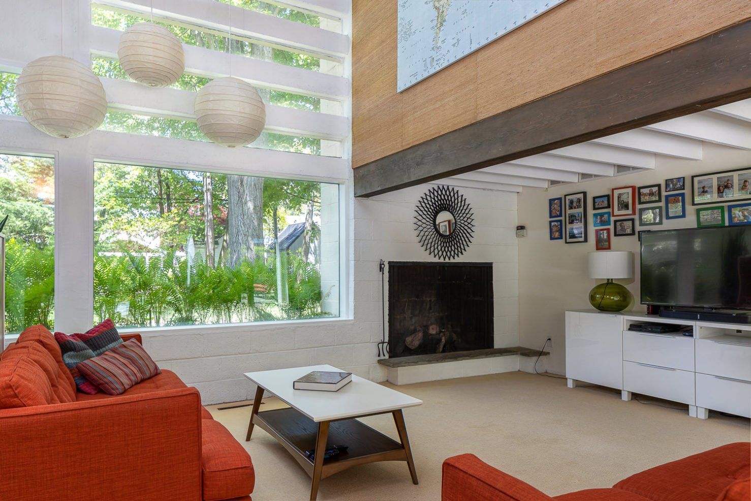 Midcentury style is alive and well at this $450k home in Philadelphia ...