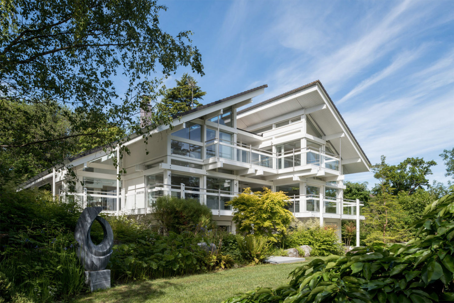 Light-filled Huf House in London's commuter belt asks for £3.6m - The ...