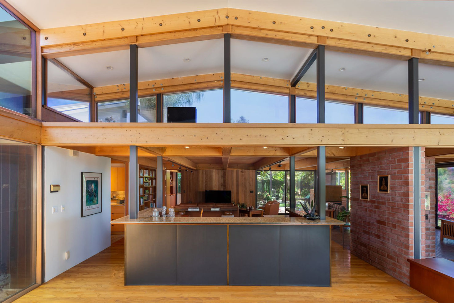 A Japanese-inspired post and beam by Ray Kappe lists in Los Angeles ...