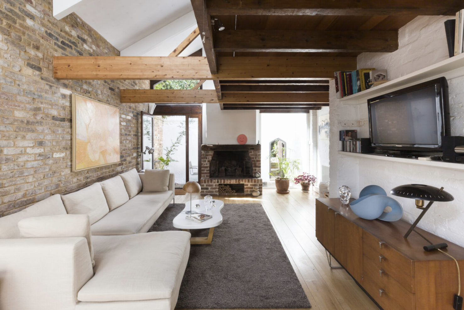 Converted stable asks for £1.25m in London’s East Dulwich - The Spaces