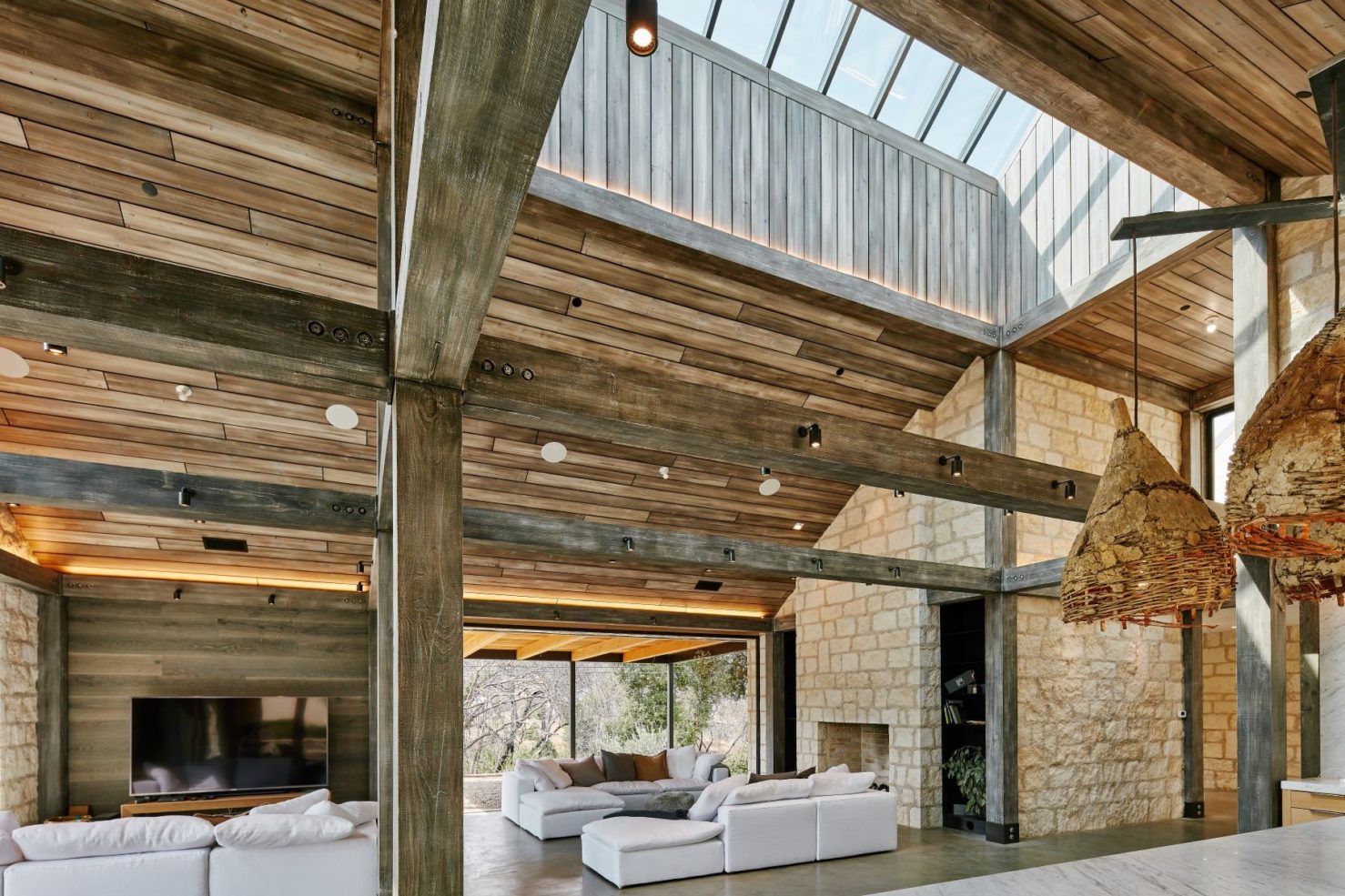 A sleek take on rustic living has hit the market in California’s Santa Rosa