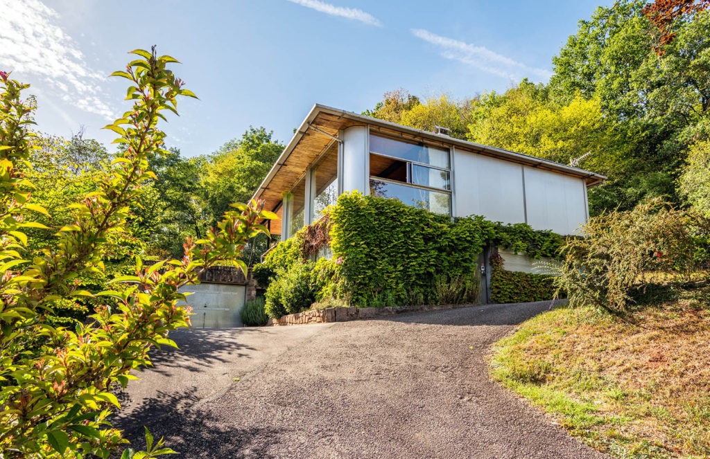 The house Jean Prouvé designed for his daughter is for sale - The Spaces