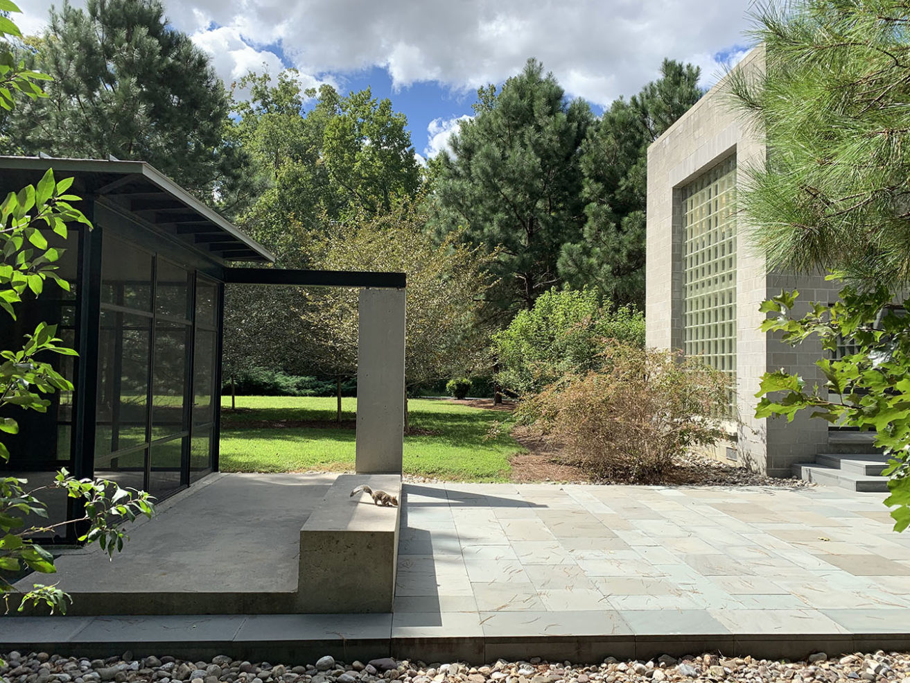 Brutalist Virginia home by W G Clark channels 1930s modernism - The Spaces