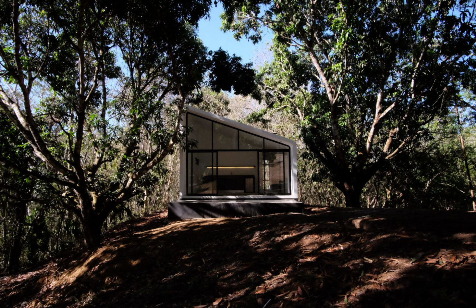 Kabëk cabin is designed for tropical climes - The Spaces
