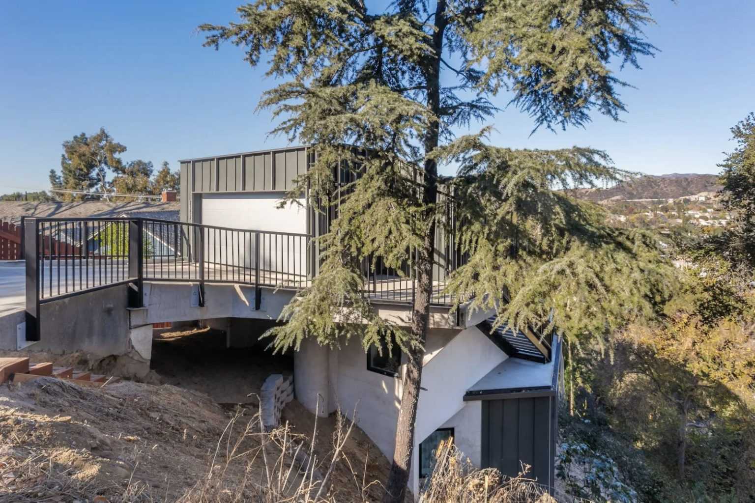 Inside an architect's AIA-award winning Pasadena home - The Spaces