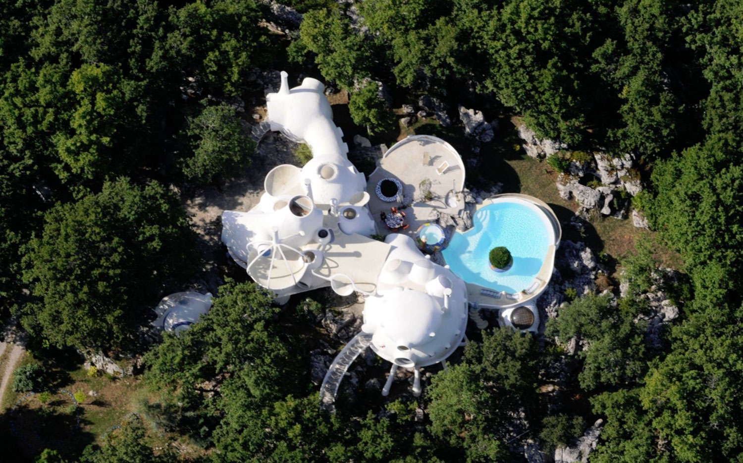 3 revolutionary bubble houses on the market right now - The Spaces