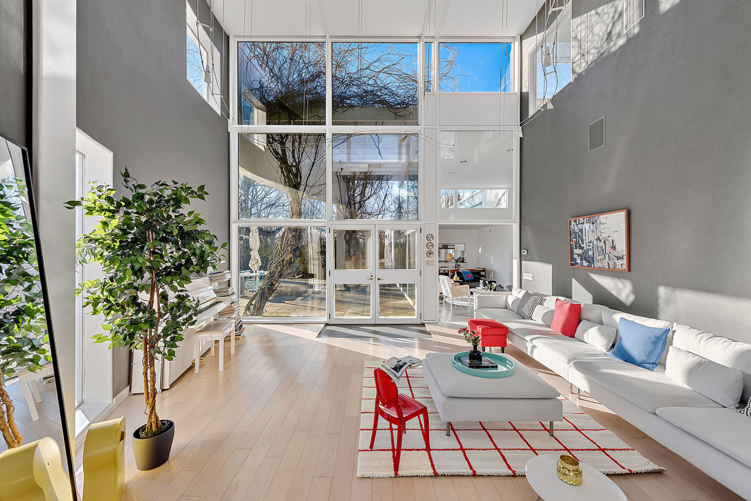 Award-winning Postmodern New York home by Robert A M Stern lists for $2 ...