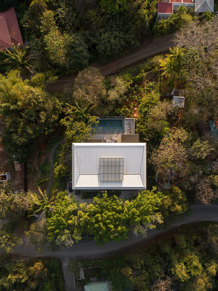 Studio Saxe’s ‘floating’ Atrium House is for sale in Costa Rica - The ...