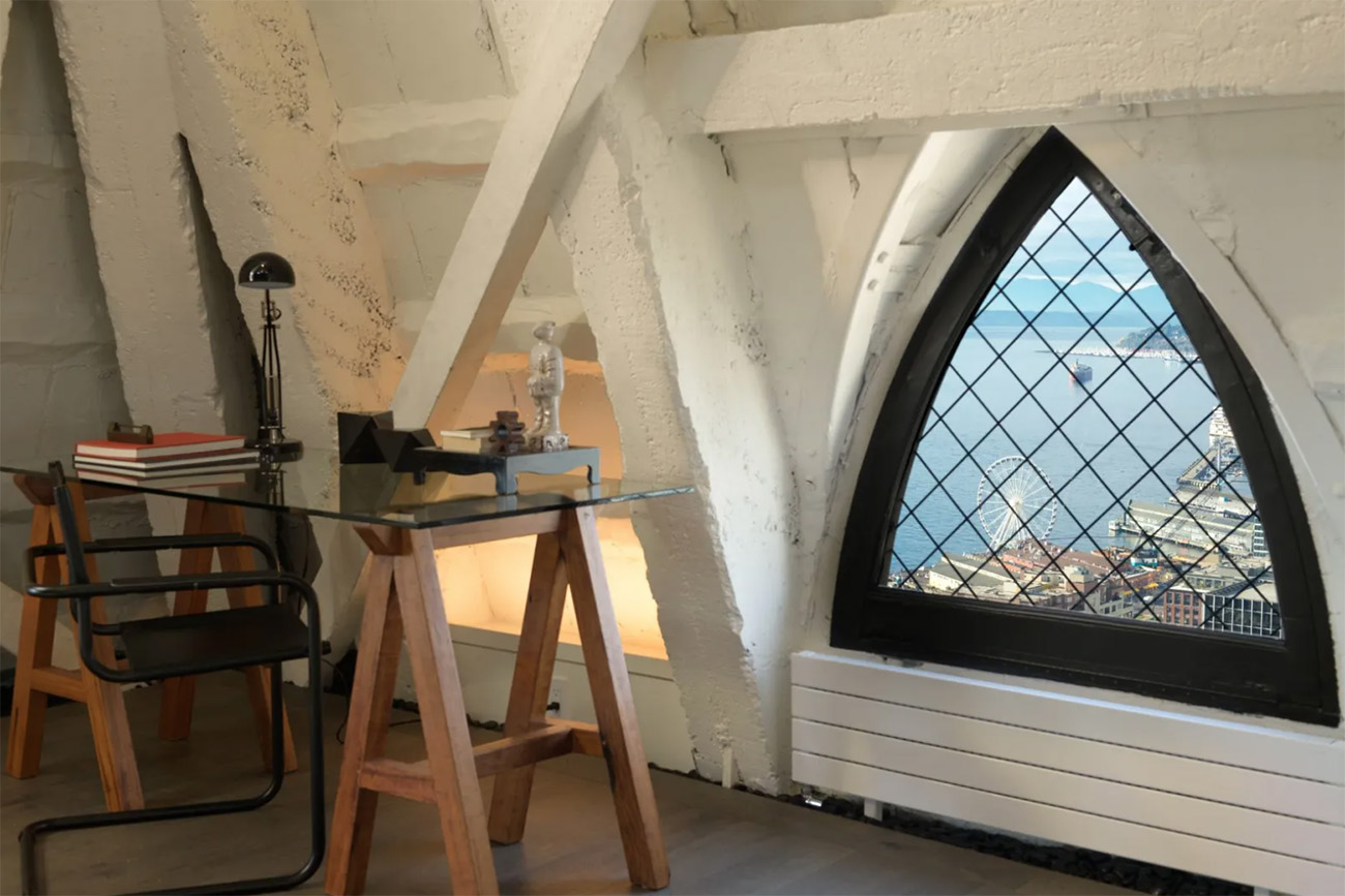 Seattle’s iconic Smith Tower penthouse is for lease