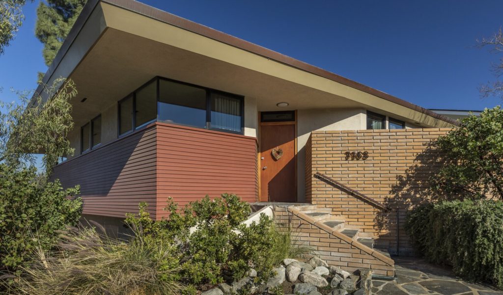 John Lautner-designed Deutsch House lists in Los Angeles