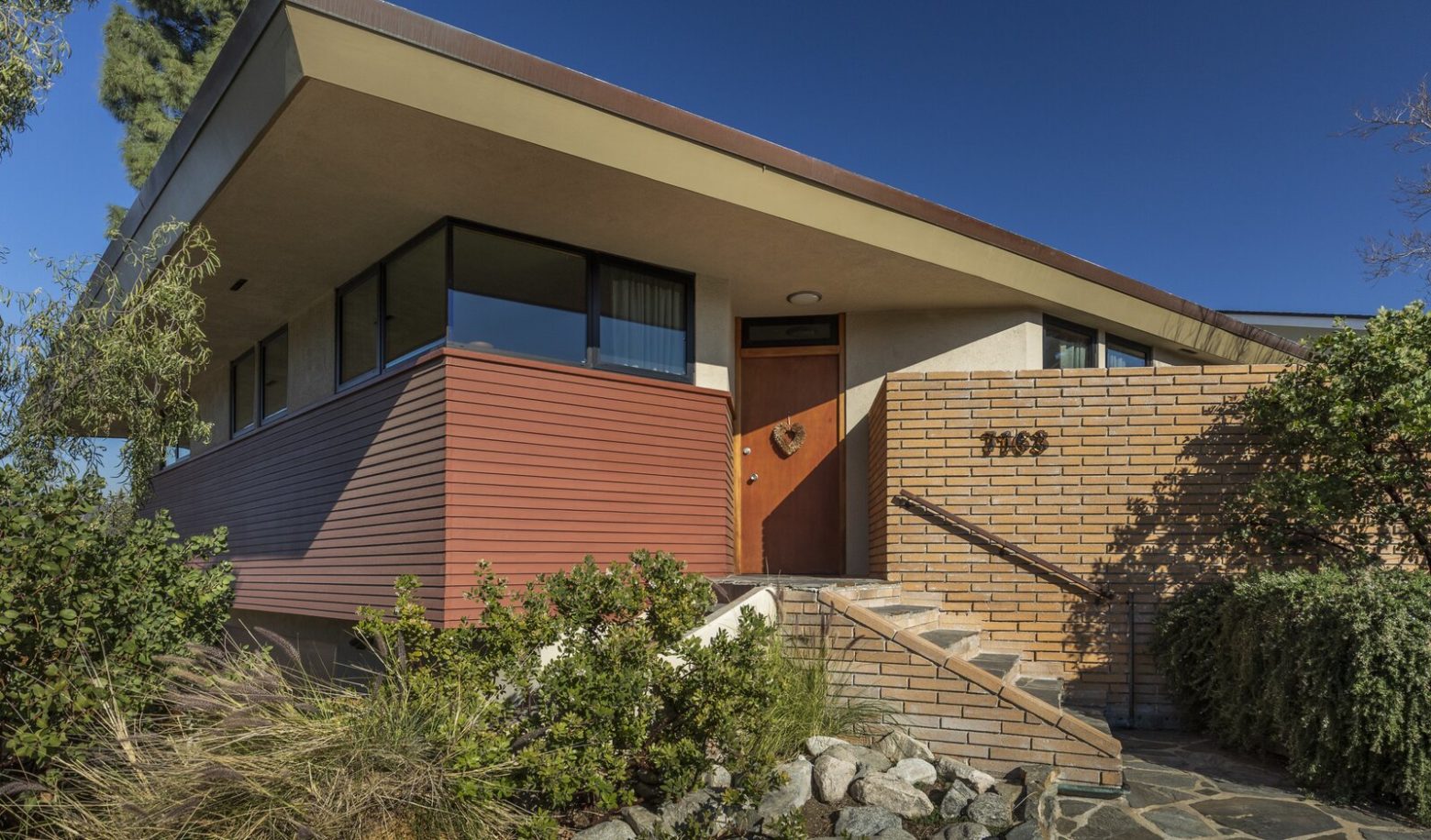 John Lautner-designed Deutsch House lists in Los Angeles