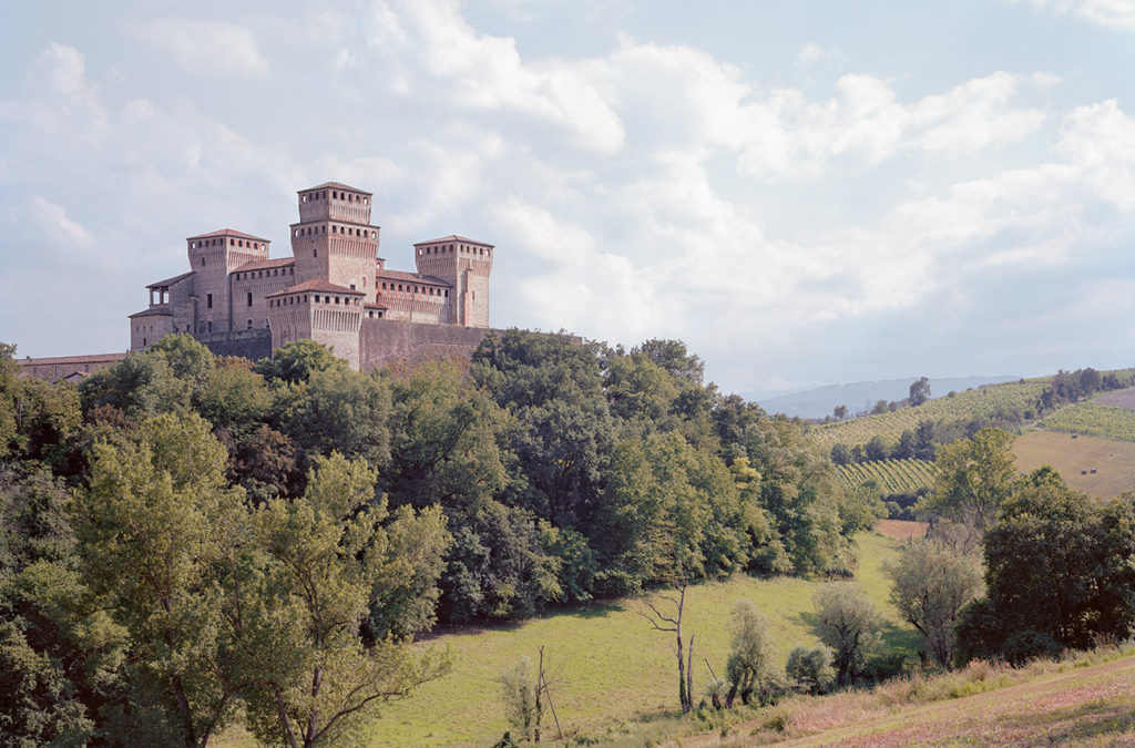 Explore Europe’s medieval castles with photographer Frédéric Chaubin ...