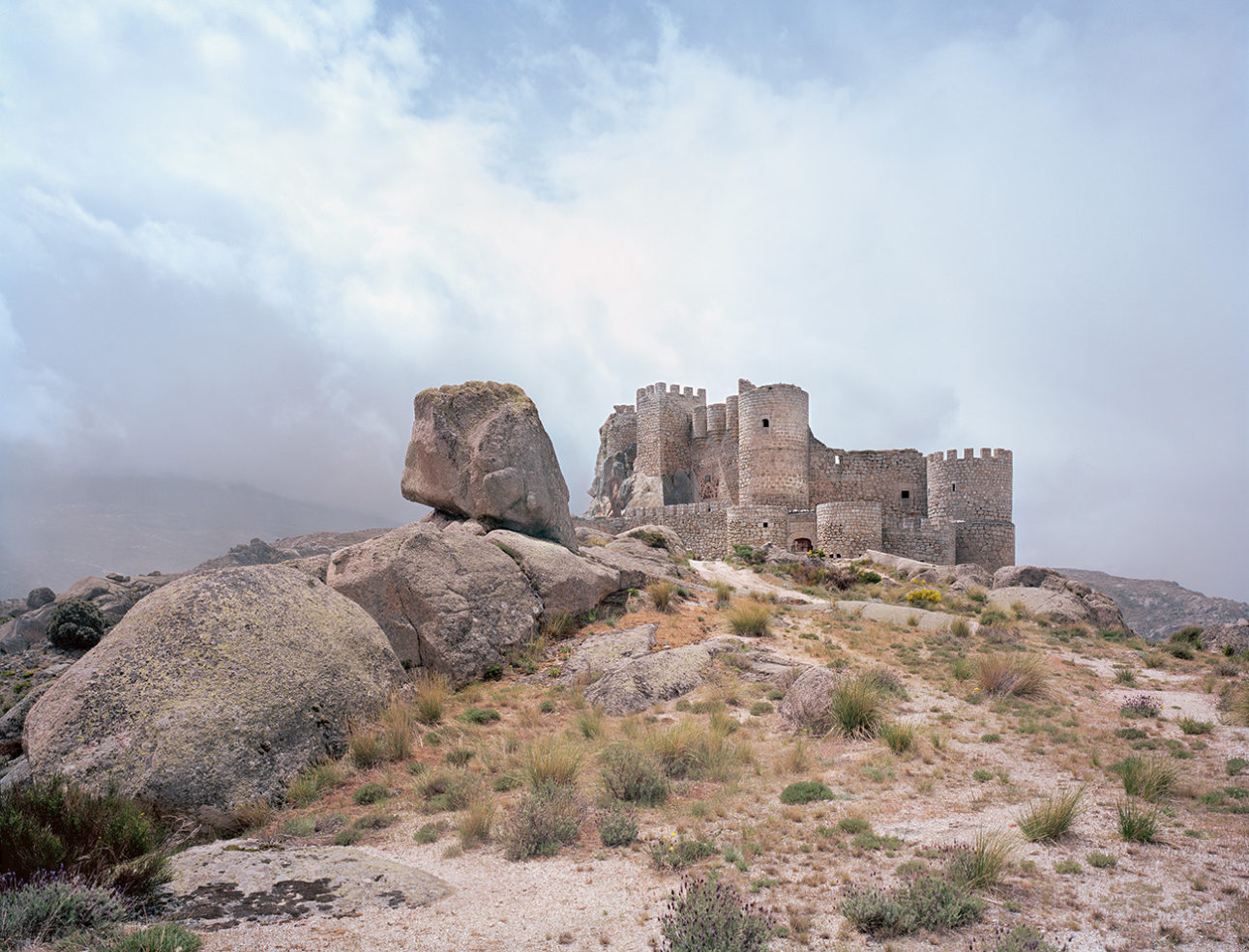 Explore Europe’s medieval castles with photographer Frédéric Chaubin ...