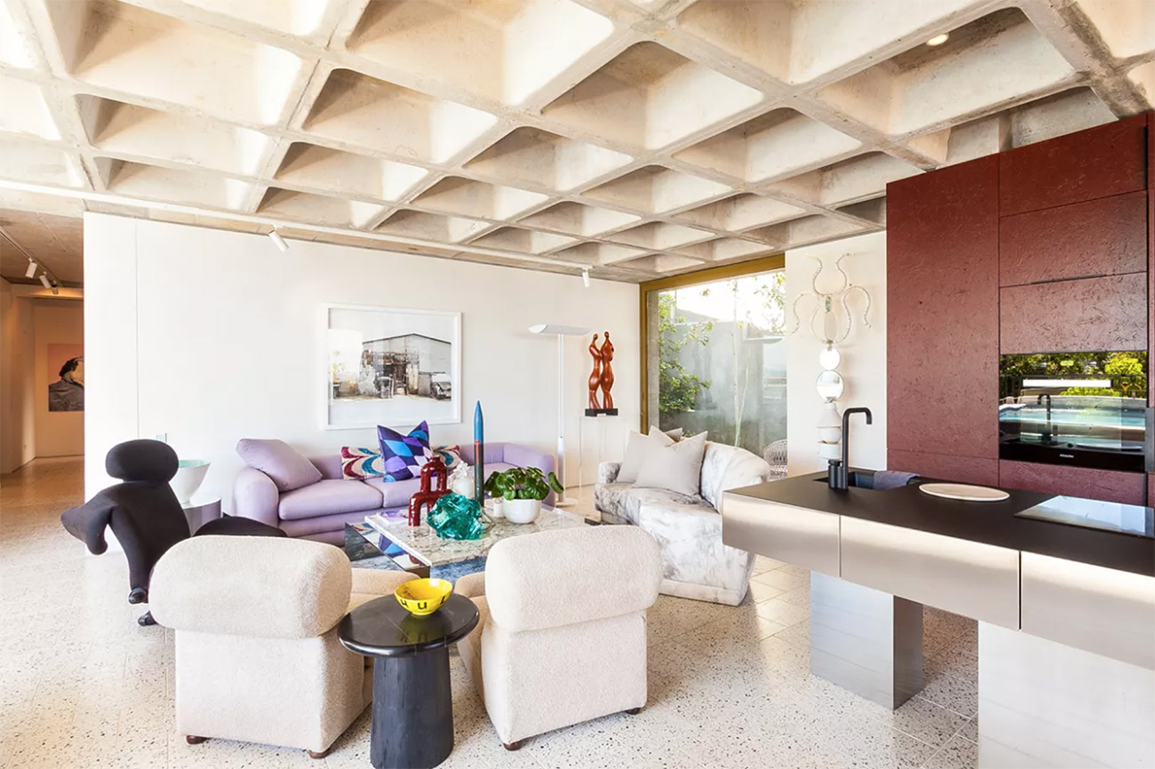 Tour two Brutalist Cape Town apartments by Malcolm Klûk and Christiaan ...