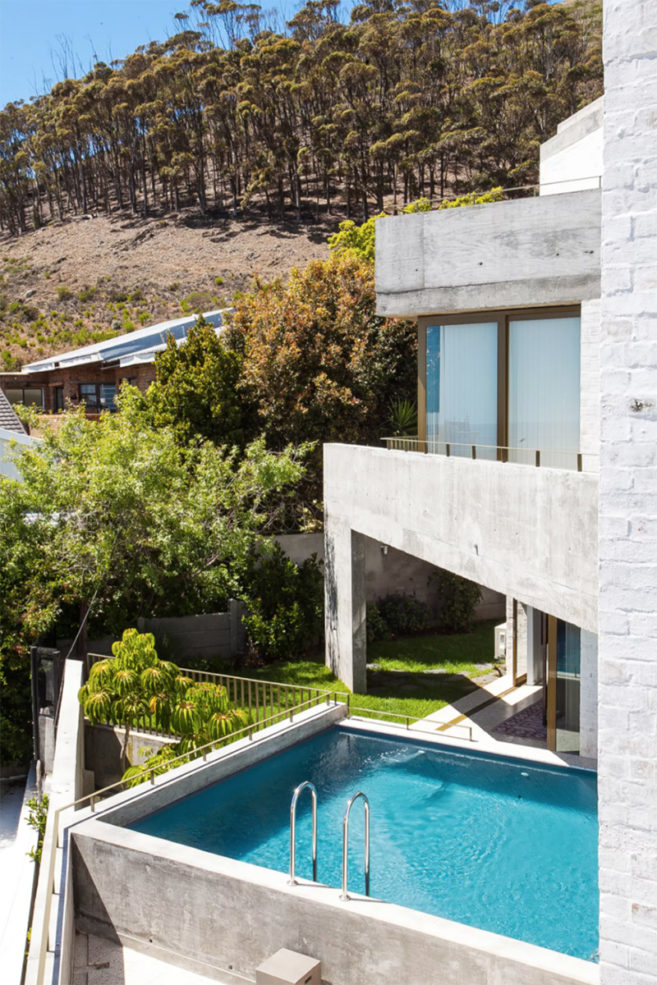 Tour two Brutalist Cape Town apartments by Malcolm Klûk and Christiaan ...