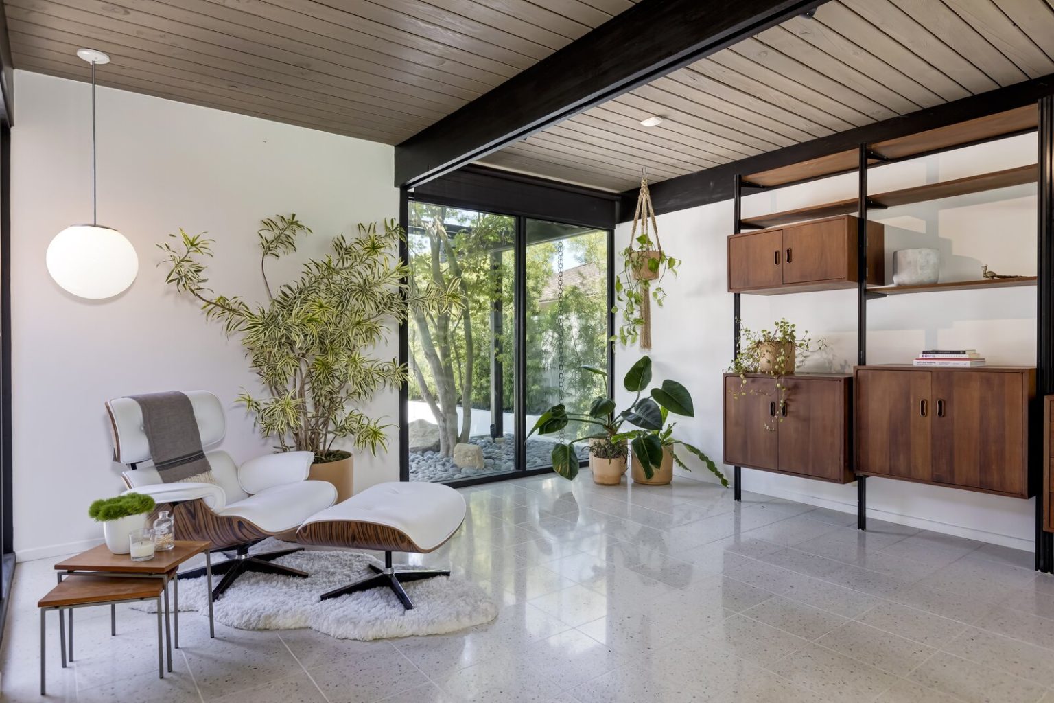 Halsey lists her midcentury modern home in LA’s Sherman Oaks
