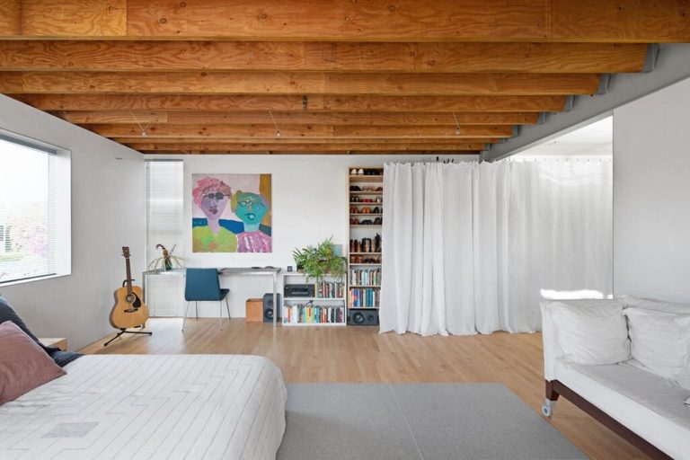 The award-winning Y House is up for sale in Los Angeles’s Venice - The ...