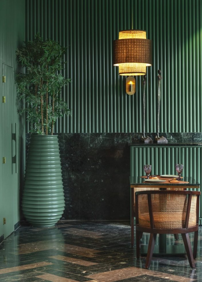 Punjab’s Elgin Cafe shimmers in emerald hues - The Spaces