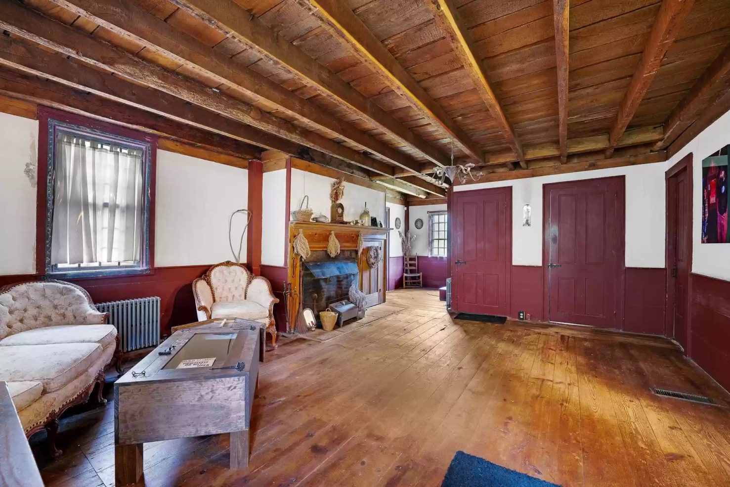 'The Conjuring' house is for sale in Rhode Island - The Spaces