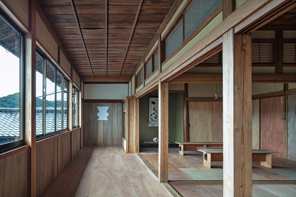 A heritage house in Japan begins a new life as a ceramics showroom